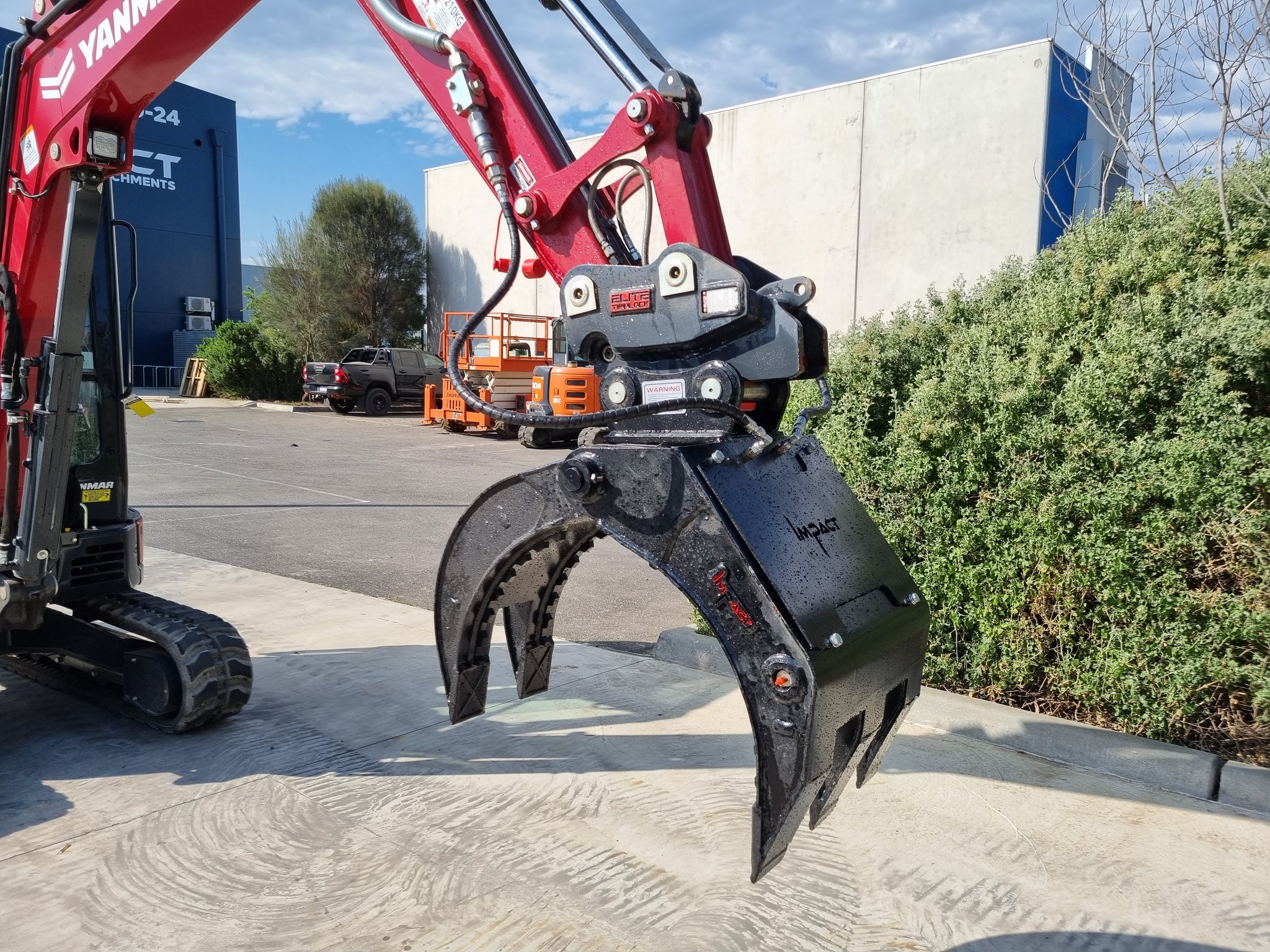 IHG300P Hydraulic Grab 2.5-3.5T Excavator – Impact Attachments